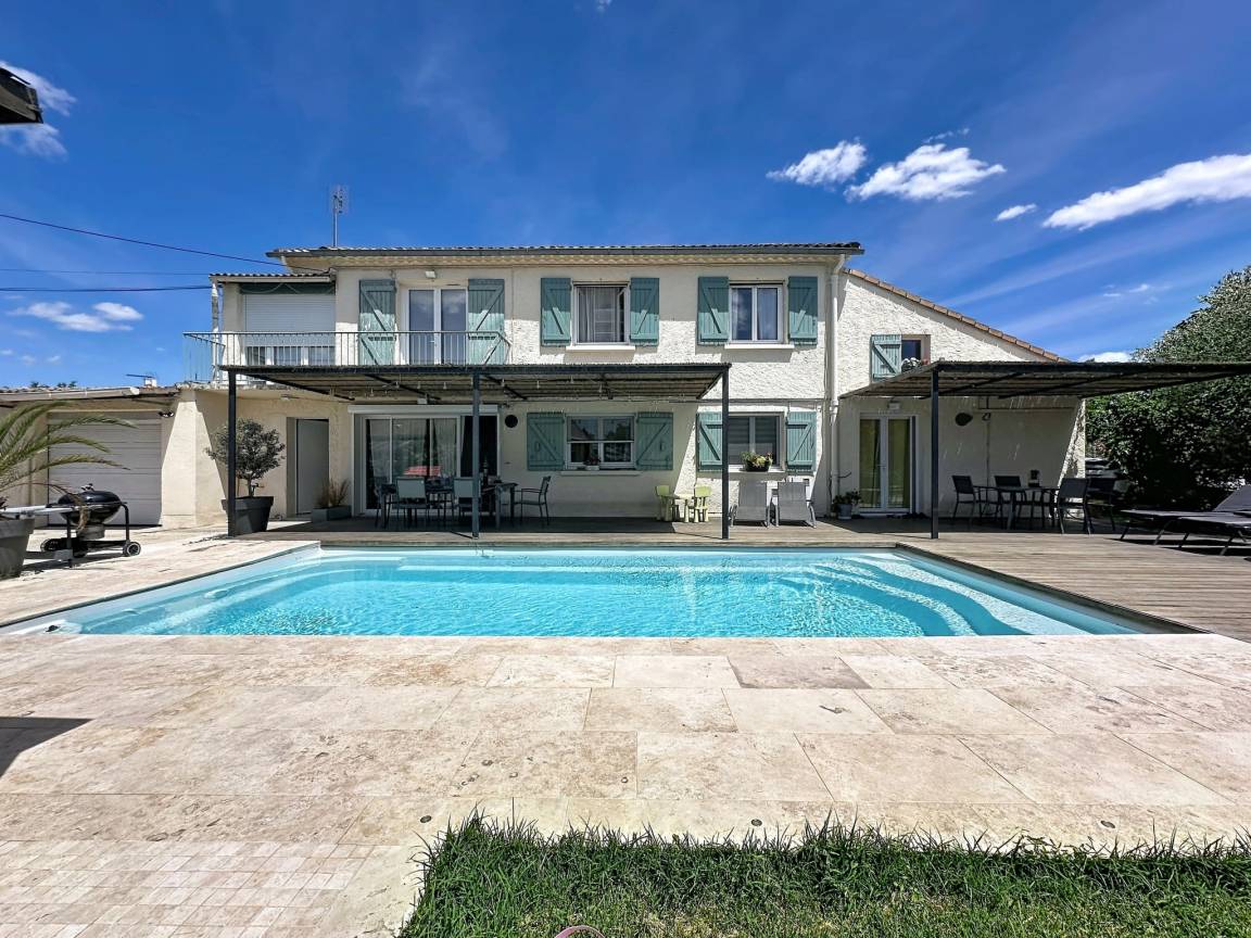 150 M² Maison De Vacances ∙ 4 Chambres ∙ 6 Personnes - Bellegarde