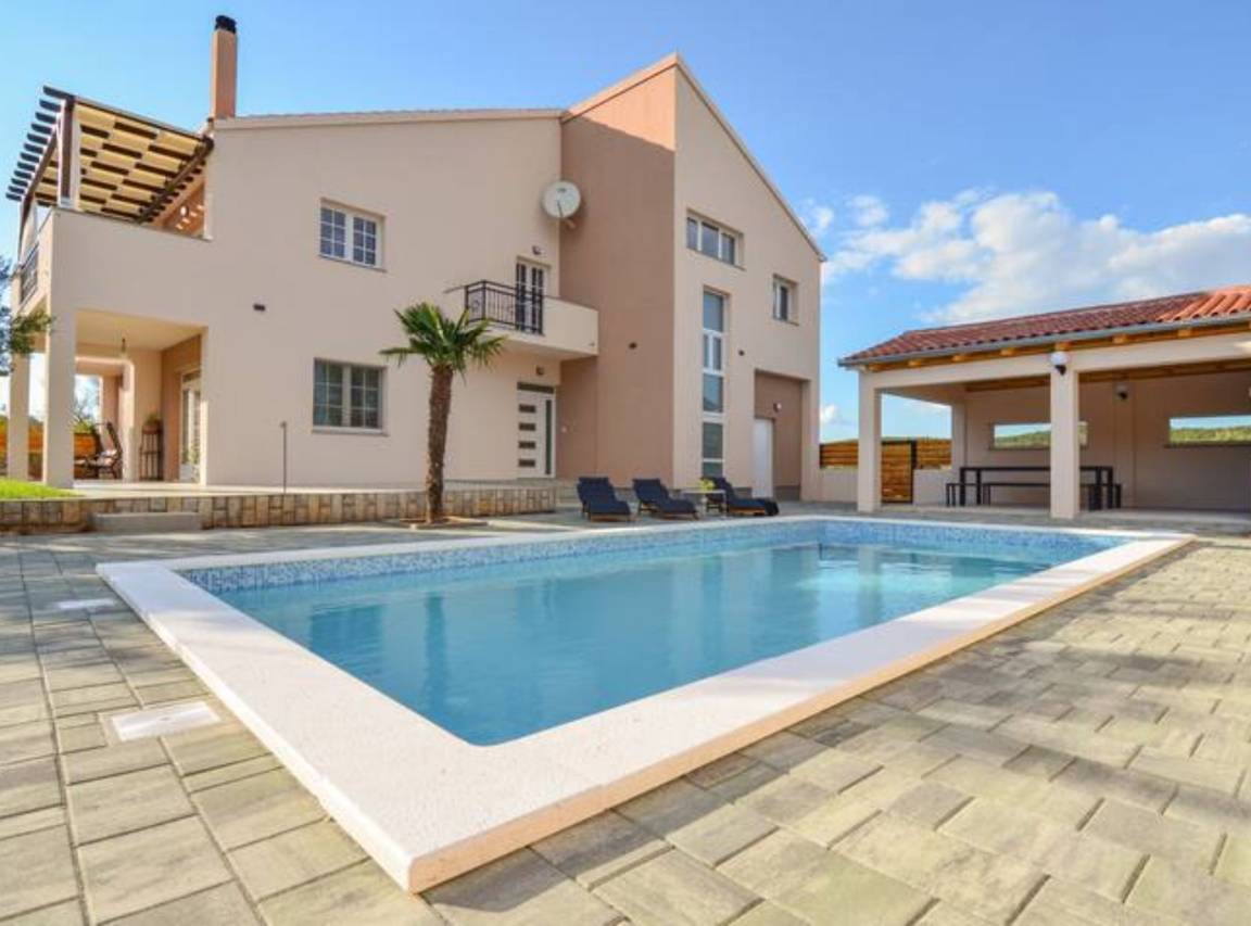 180 M² Villa ∙ 4 Bedrooms ∙ 6 Guests - Tisno