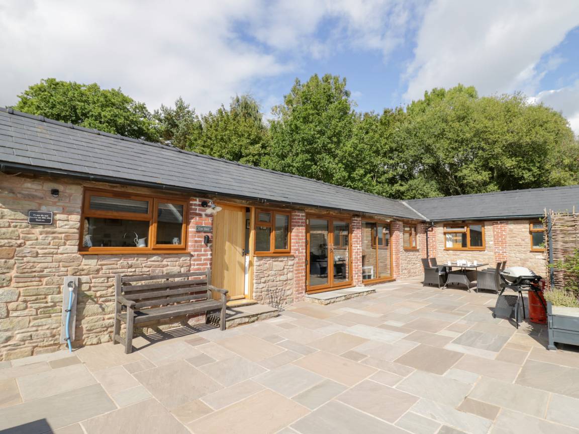 Cottage ∙ 2 Bedrooms ∙ 4 Guests - Malvern