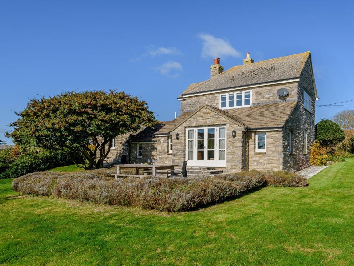 Cottage ∙ 4 Bedrooms ∙ 9 Guests - Corfe Castle