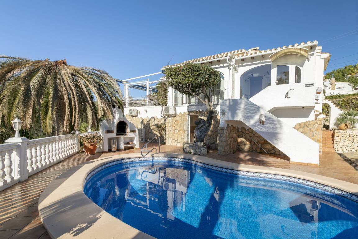 240 M² Villa ∙ 4 Chambres ∙ 8 Personnes - Benissa