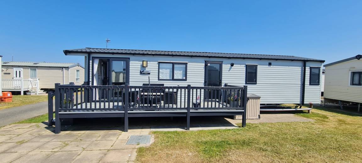 90 M² Cabin ∙ 3 Bedrooms ∙ 6 Guests - Rhyl Beach