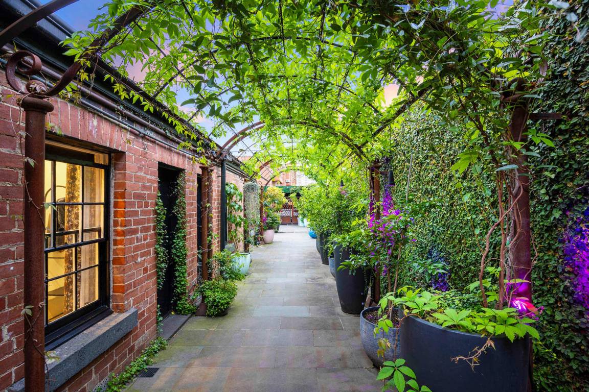 Apartment ∙ 2 Bedrooms ∙ 4 Guests - City of Yarra