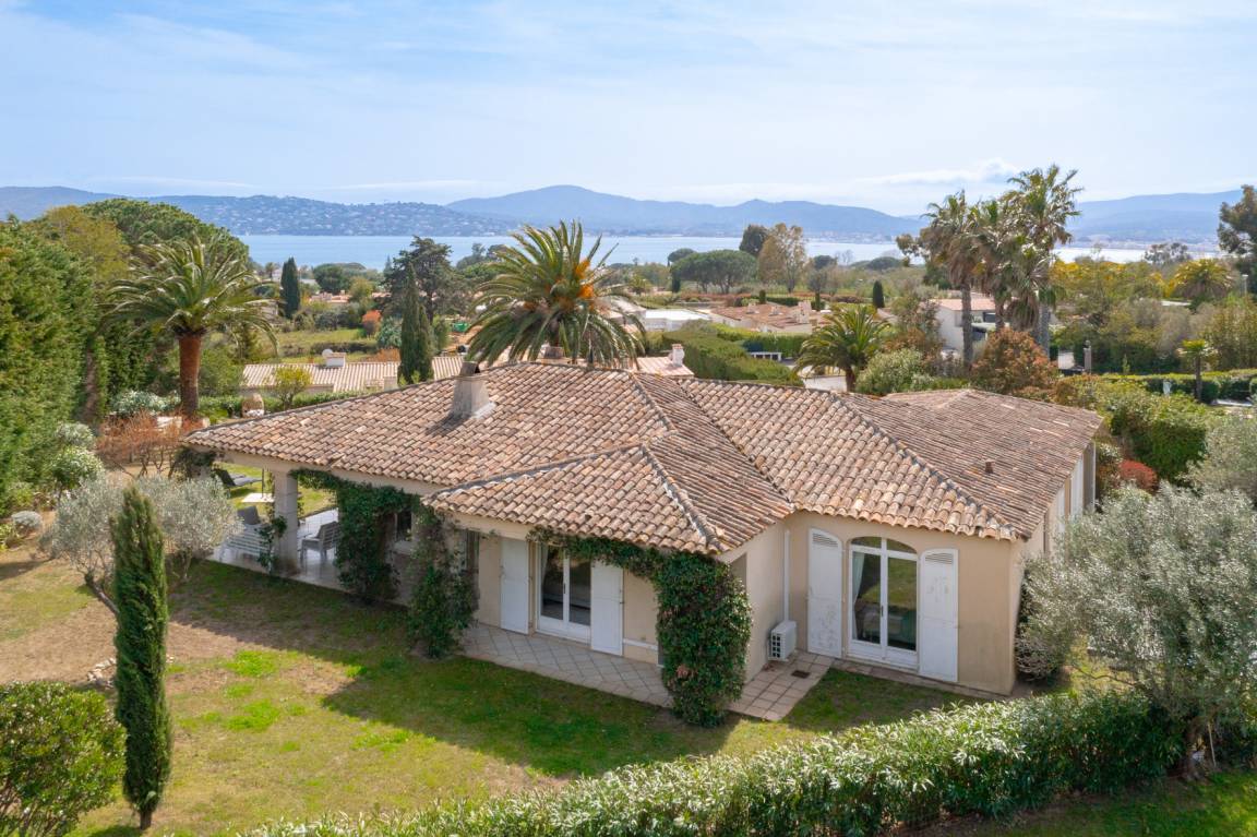 175 M² Villa ∙ 4 Slaapkamers ∙ 8 Gasten - Grimaud