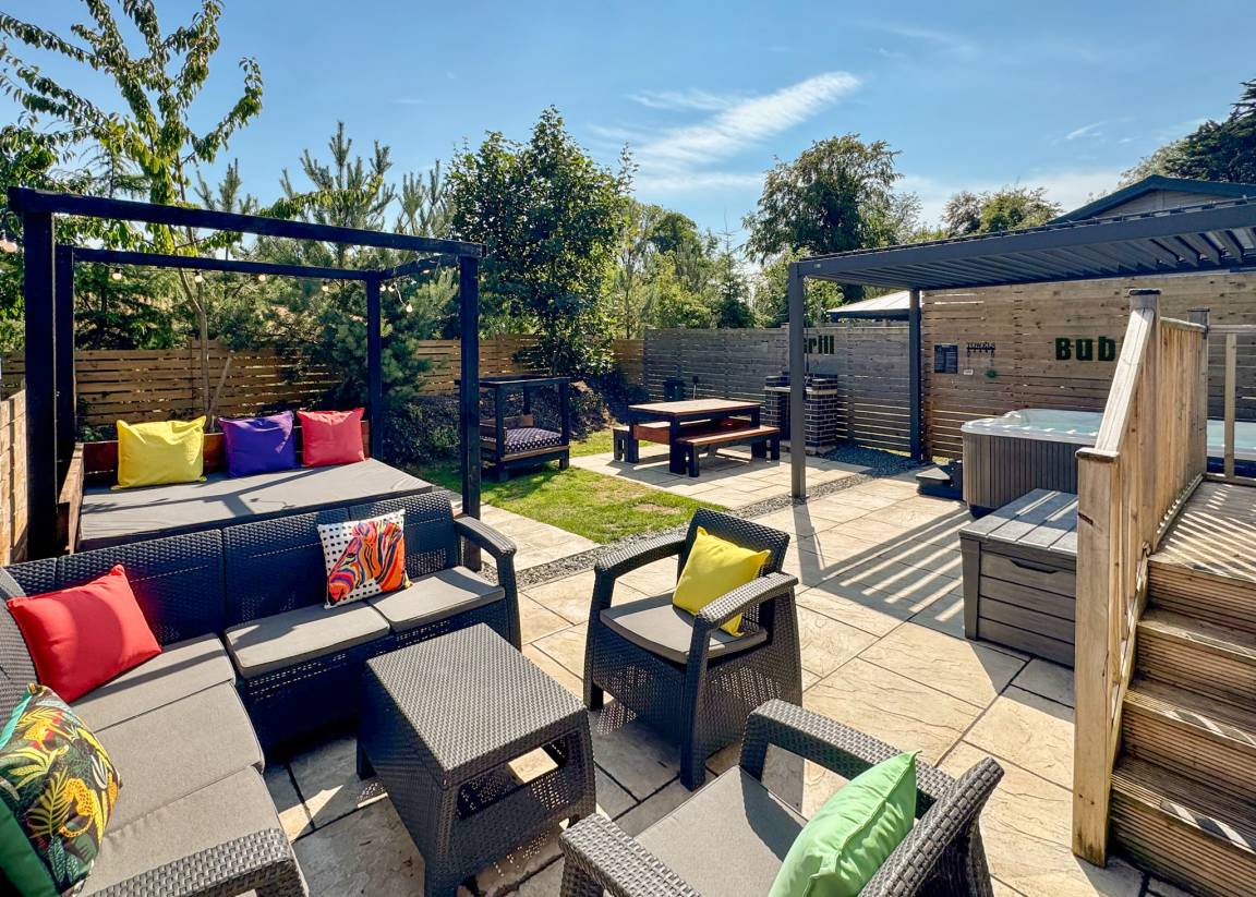 Chalet ∙ 3 Bedrooms ∙ 6 Guests - Beverley