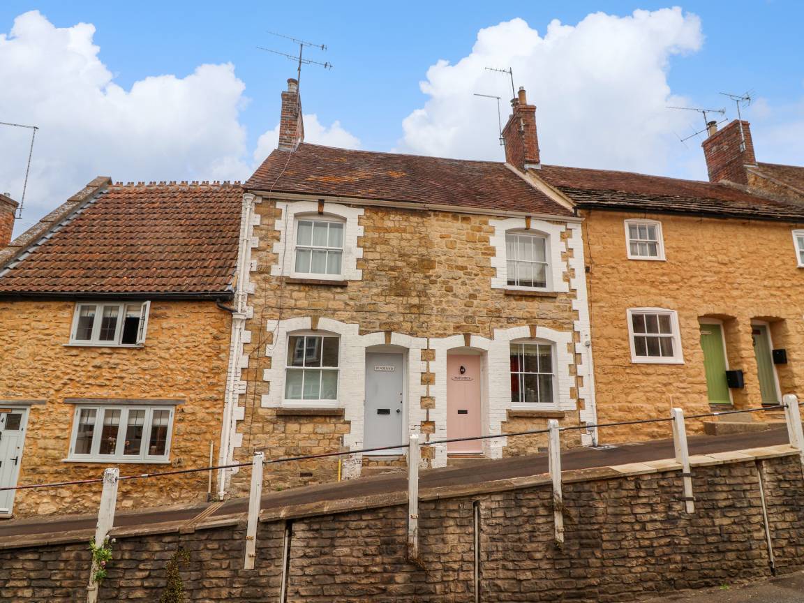 Cottage ∙ 2 Bedrooms ∙ 4 Guests - Sherborne