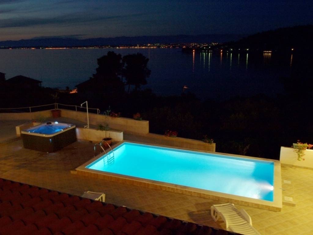 49 M² Ferienwohnung ∙ 2 Schlafzimmer ∙ 4 Gäste - Zadar