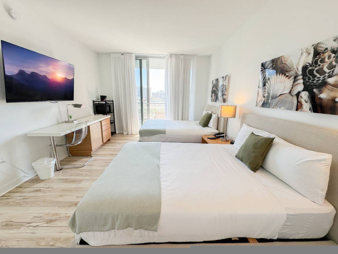 357 M² Apartment ∙ 1 Bedroom ∙ 4 Guests - North Miami, FL