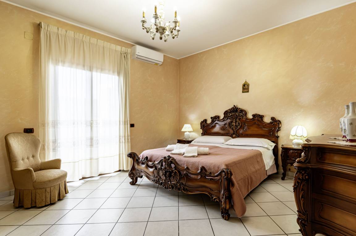 126 M² Appartement ∙ 2 Slaapkamers ∙ 5 Gasten - Catánia