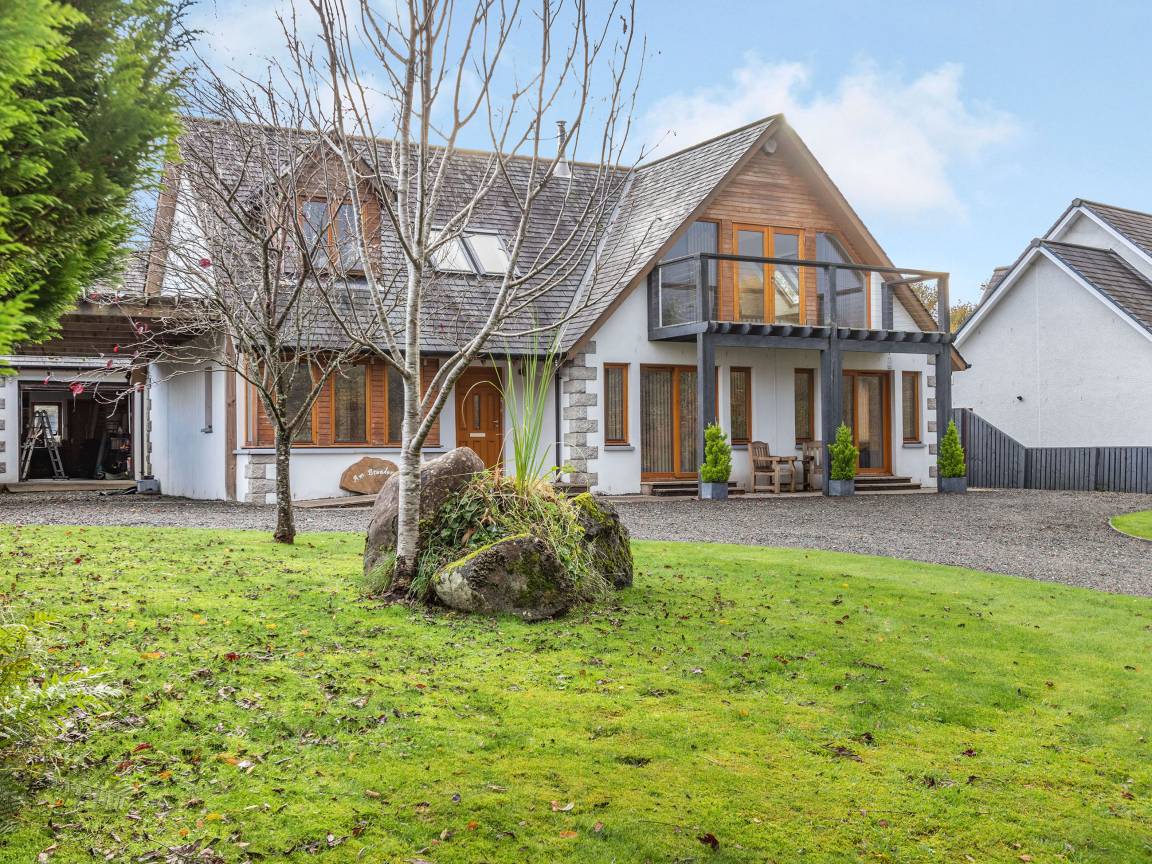 Cottage ∙ 5 Bedrooms ∙ 8 Guests - Loch Awe