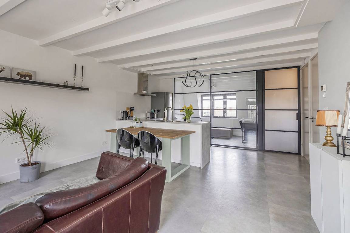 70 M² Appartement ∙ 2 Slaapkamers ∙ 3 Gasten -