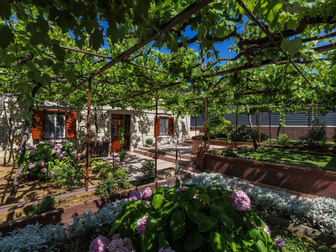 100 M² Maison De Vacances ∙ 2 Chambres ∙ 6 Personnes - Labin