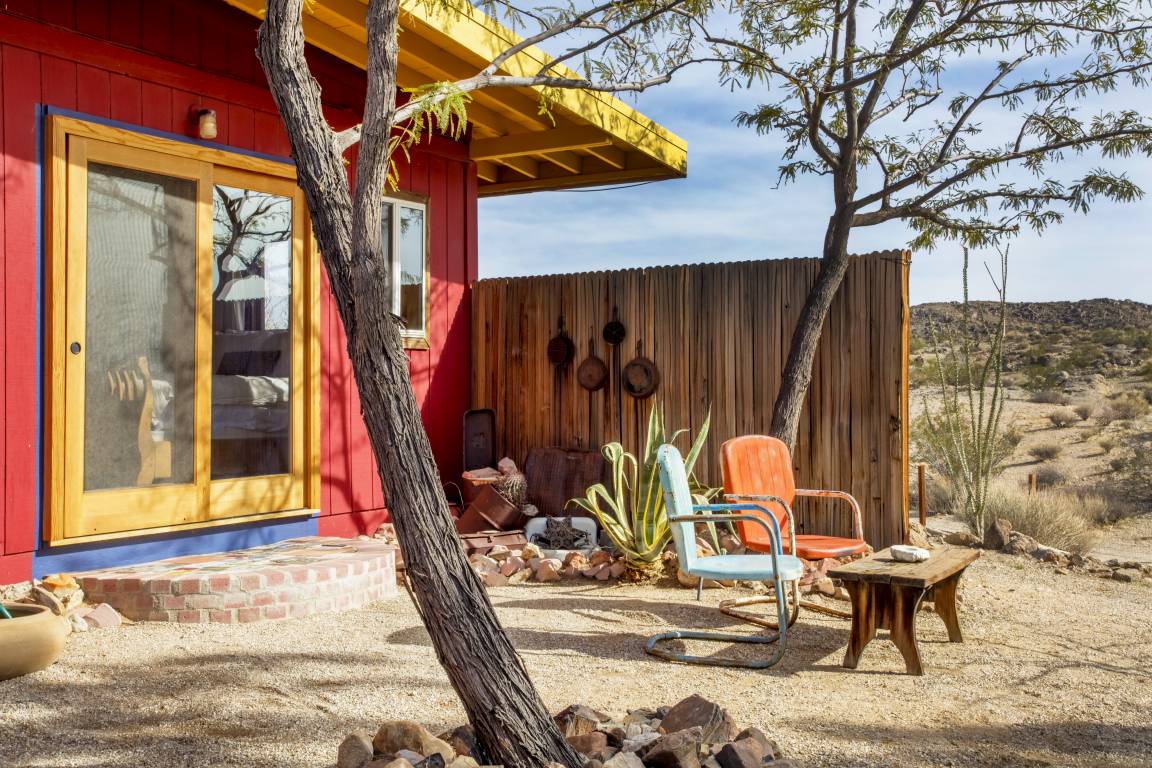 Cabin ∙ 2 Bedrooms ∙ 4 Guests - Joshua Tree National Park