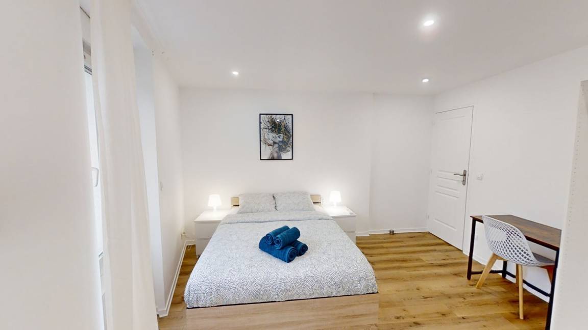 50 M² Appartement ∙ 2 Slaapkamers ∙ 4 Gasten - Melun
