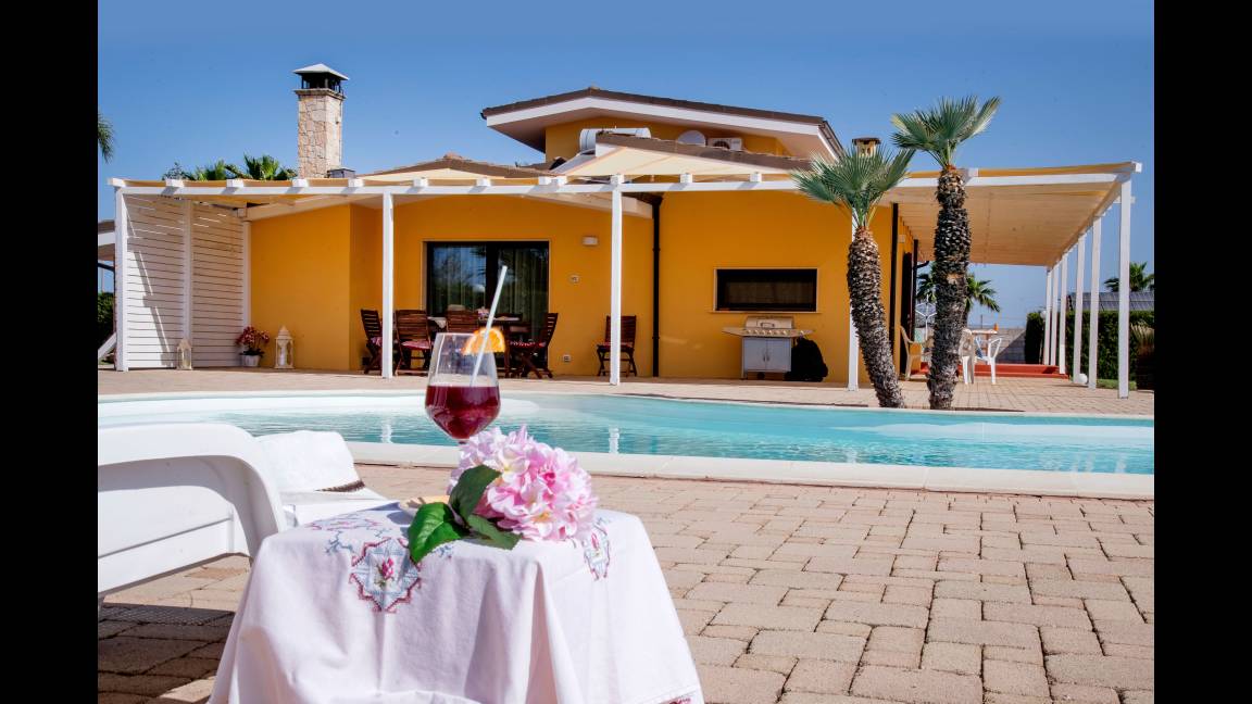 200 M² Villa ∙ 5 Schlafzimmer ∙ 13 Gäste - Torre San Giovanni