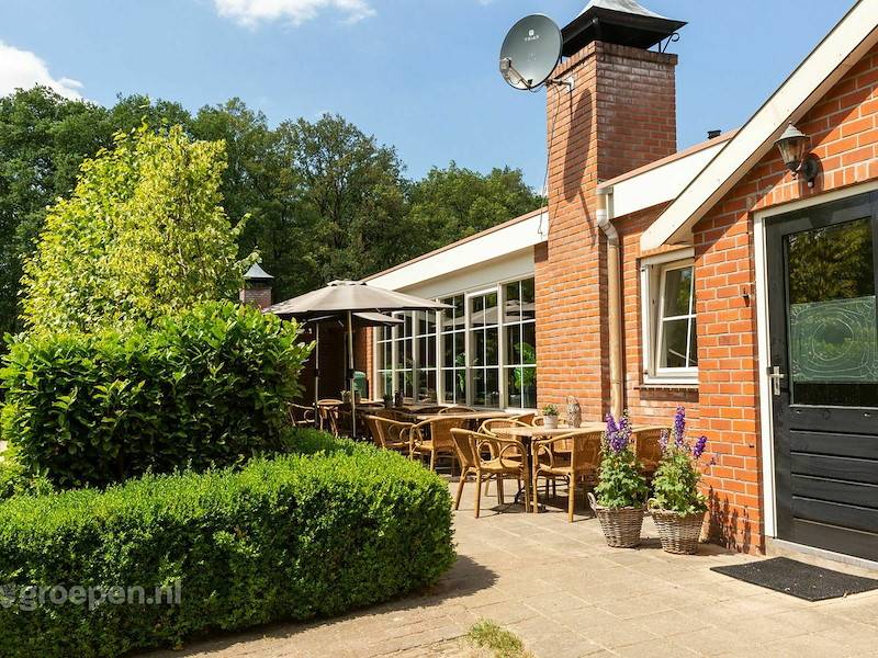 Huis ∙ 7 Slaapkamers ∙ 38 Gasten - Hengelo