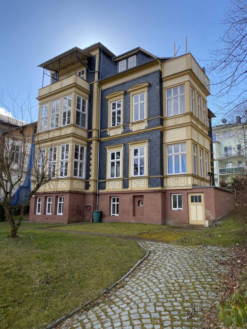 56 M² Ferienwohnung ∙ 1 Schlafzimmer ∙ 2 Gäste - Friedrichroda