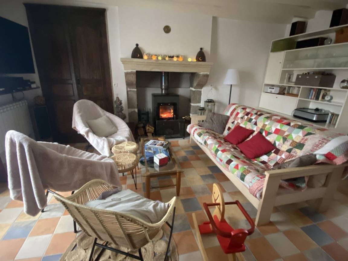 100 M² Cottage ∙ 3 Chambres ∙ 6 Personnes - Montmarault