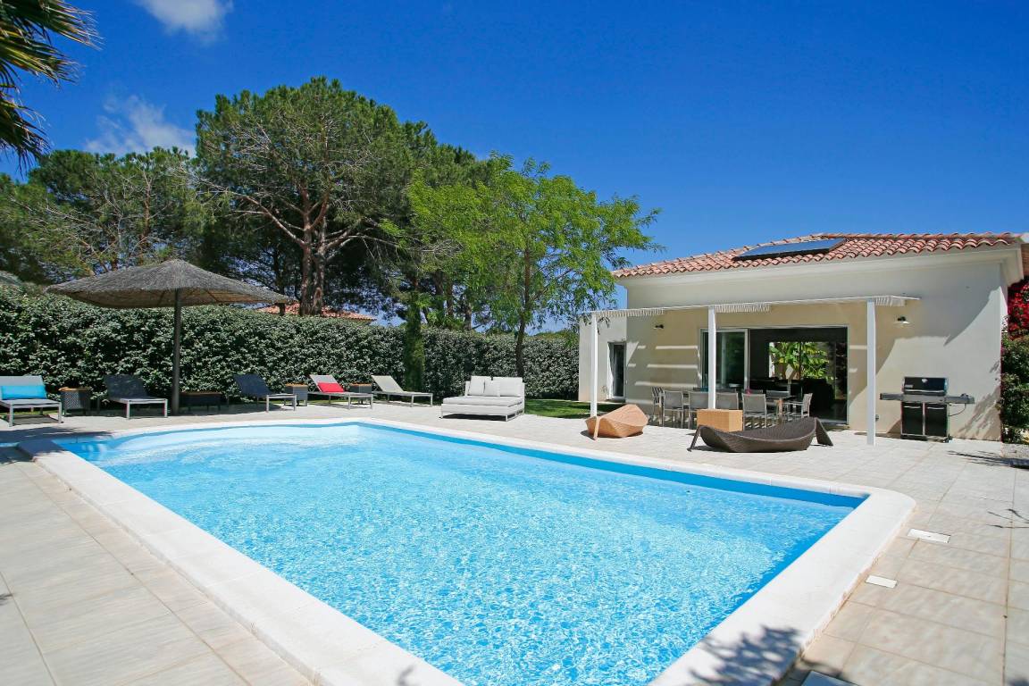 140 M² Ferienhaus ∙ 3 Schlafzimmer ∙ 6 Gäste - Calvi