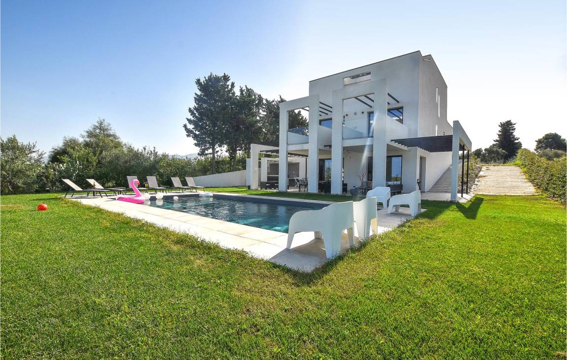 300 M² Casa ∙ 5 Habitaciones ∙ 12 Huéspedes - Partinico