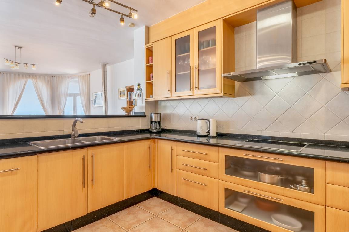 230 M² Villa ∙ 4 Schlafzimmer ∙ 8 Gäste - Salobreña