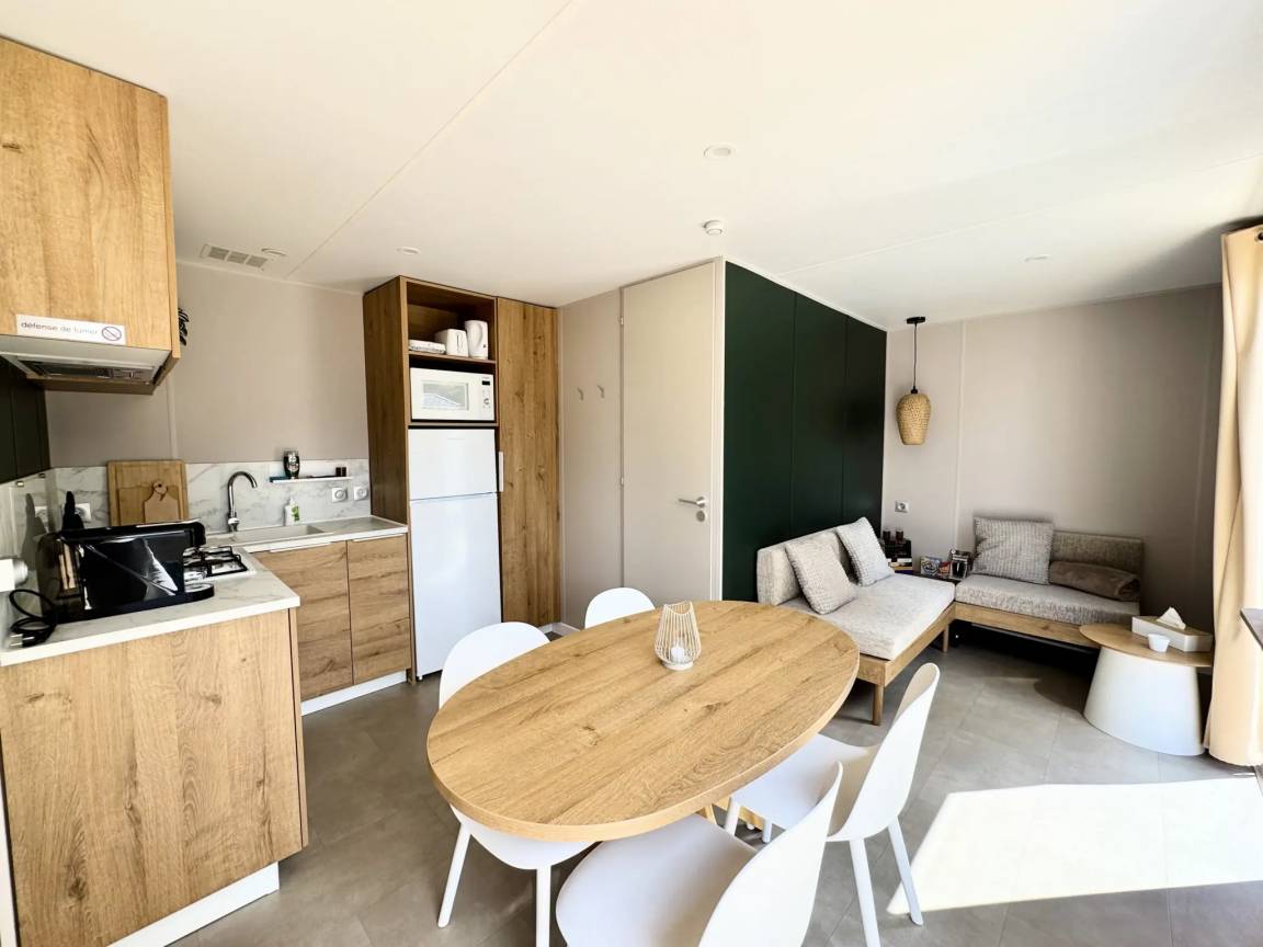Caravan ∙ 2 Bedrooms ∙ 4 Guests - Belgium