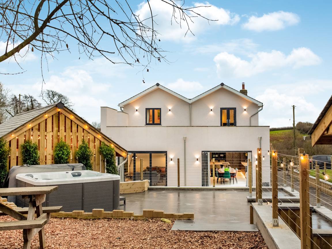 Cottage ∙ 5 Bedrooms ∙ 10 Guests - Devon
