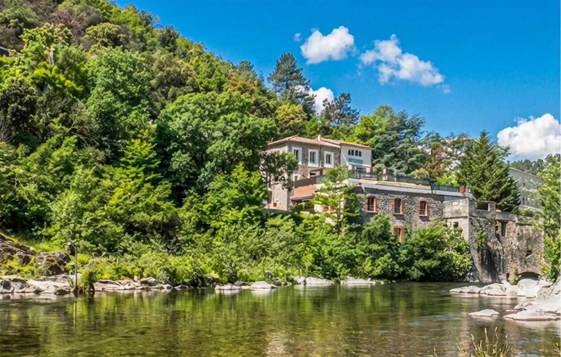 300 M² Huis ∙ 9 Slaapkamers ∙ 18 Gasten - Anduze