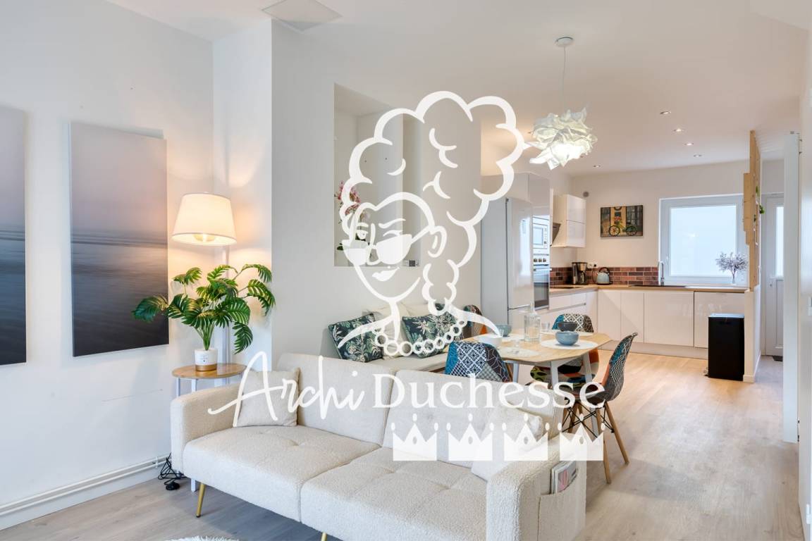Maison De Vacances ∙ 6 Chambres ∙ 12 Personnes - Yvetot