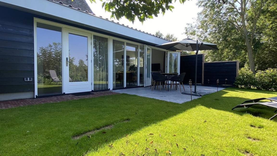 60 M² Ferienhaus ∙ 2 Schlafzimmer ∙ 4 Gäste - Breezand, Zeeland