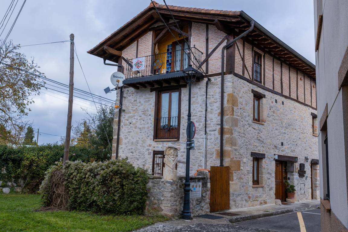 225 M² Casa ∙ 5 Habitaciones ∙ 10 Huéspedes - Agurain