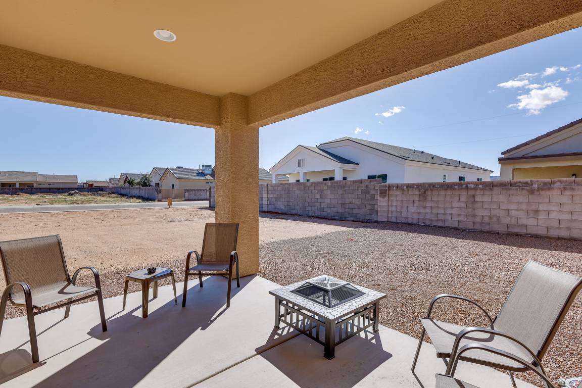 143 M² House ∙ 3 Bedrooms ∙ 6 Guests - Kingman, AZ