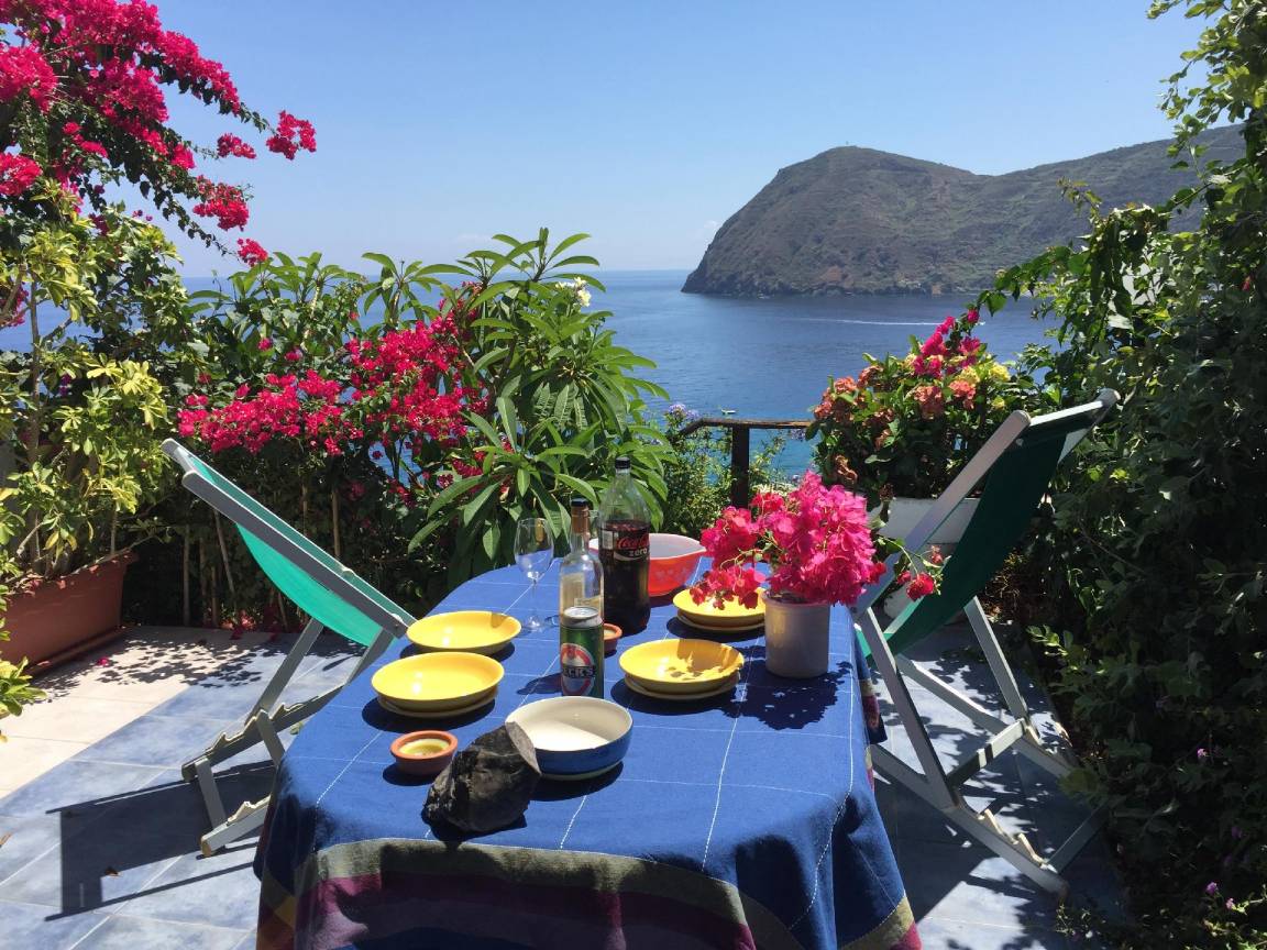 55 M² House ∙ 1 Bedroom ∙ 4 Guests - Lipari