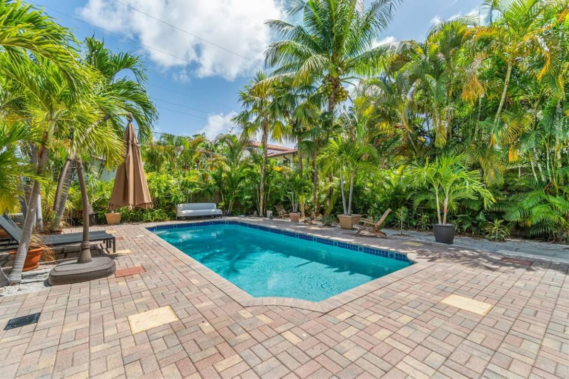 197 M² House ∙ 4 Bedrooms ∙ 10 Guests - Palm Beach, FL