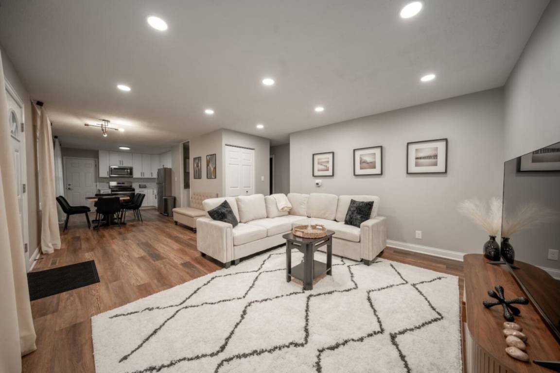120 M² House ∙ 3 Bedrooms ∙ 6 Guests - Bartlett, IL