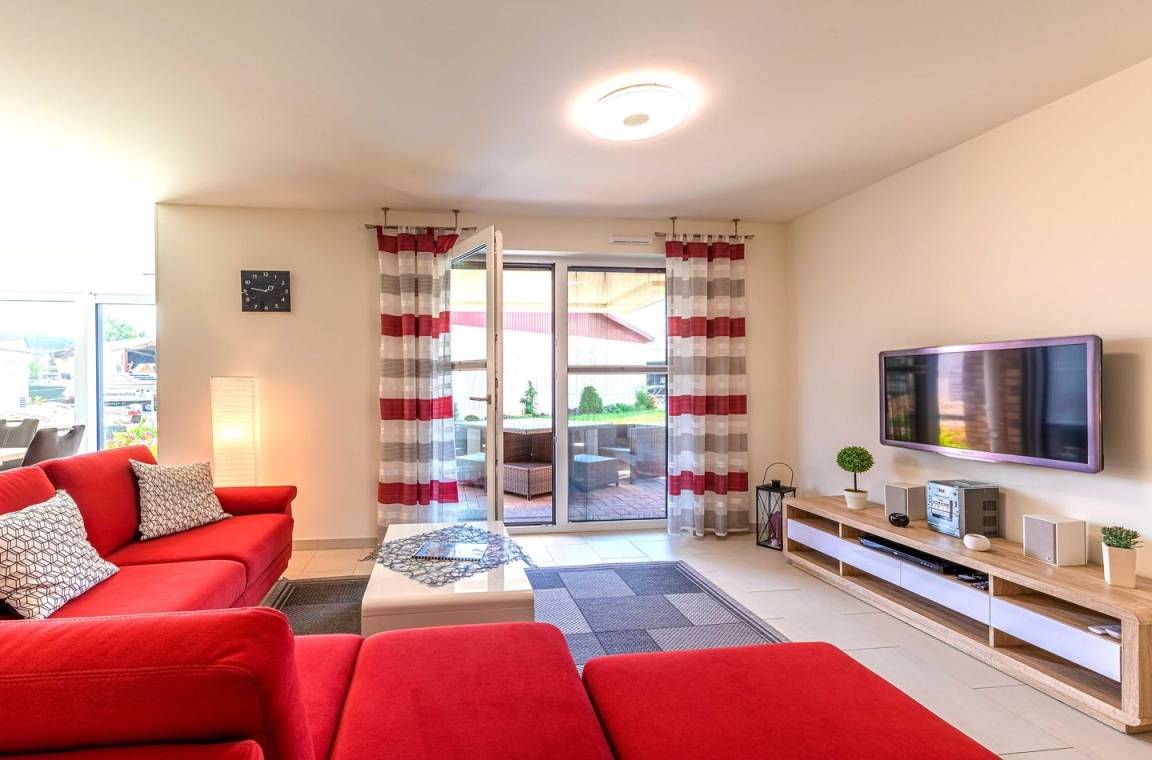 105 M² Ferienwohnung ∙ 2 Schlafzimmer ∙ 6 Gäste - Waren (Müritz)