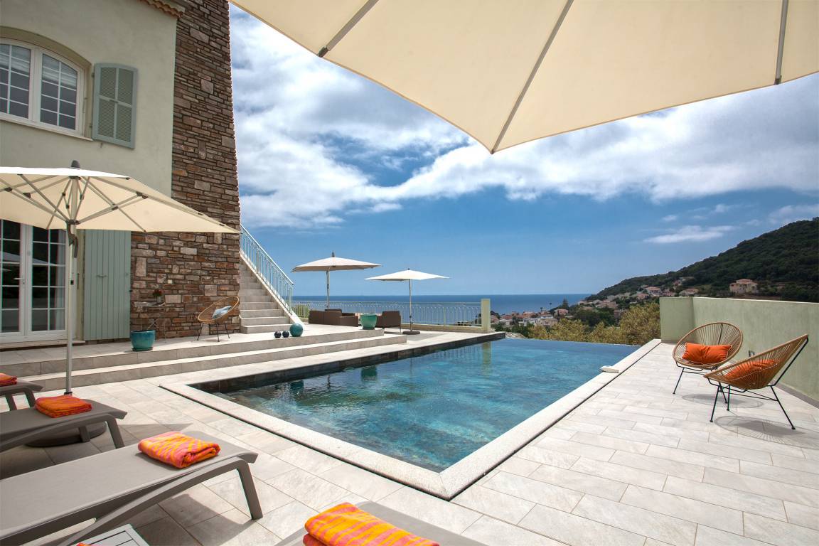 400 M² Villa ∙ 6 Schlafzimmer ∙ 14 Gäste - Bastia