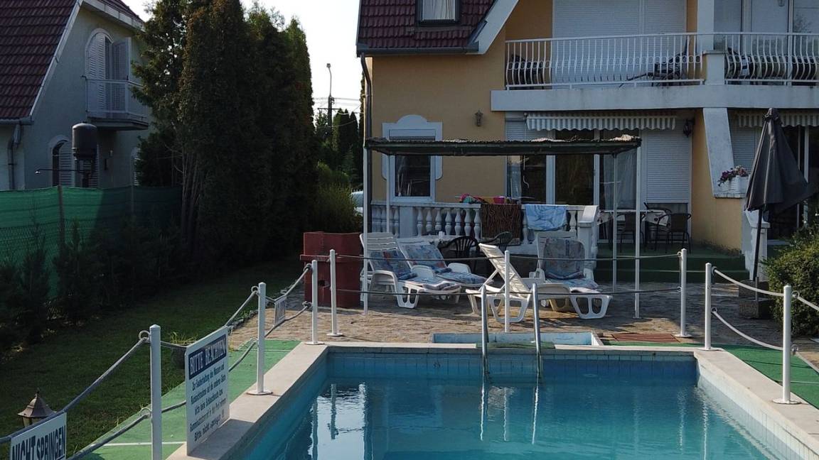 90 M² Dom ∙ 3 Sypialnie ∙ 5 Gości - Balatonszárszó