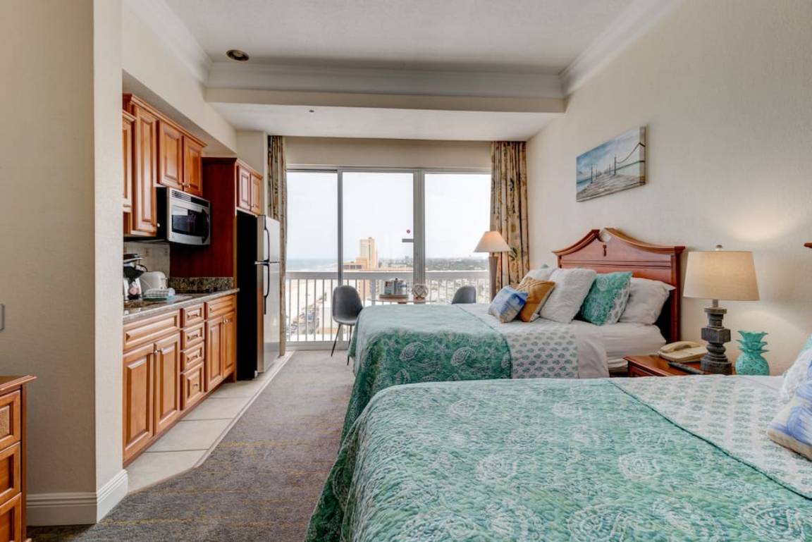 Apartment ∙ 4 Guests - Daytona Beach, FL