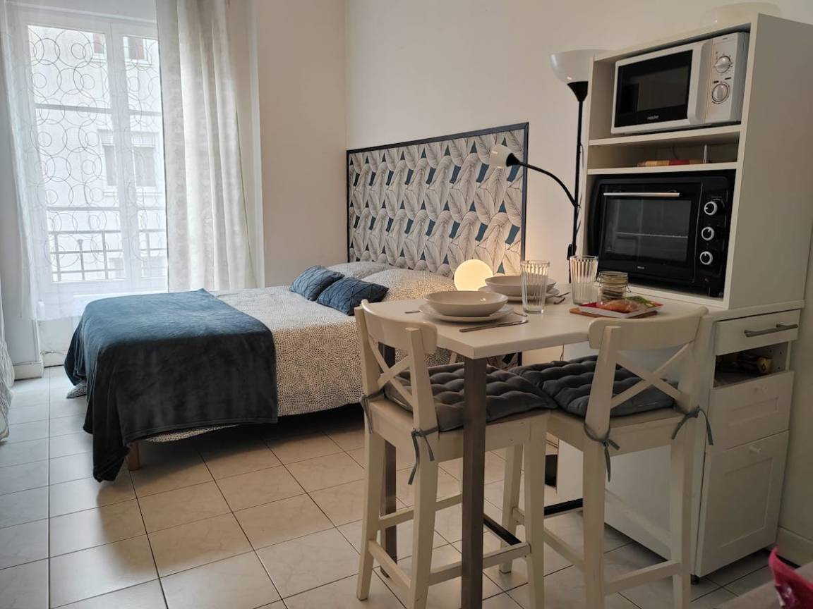 22 M² Appartement ∙ 2 Personnes - Corbas