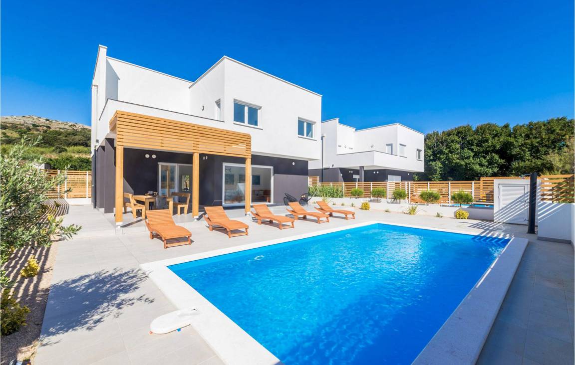 200 M² Ferienhaus ∙ 4 Schlafzimmer ∙ 10 Gäste - Karlobag