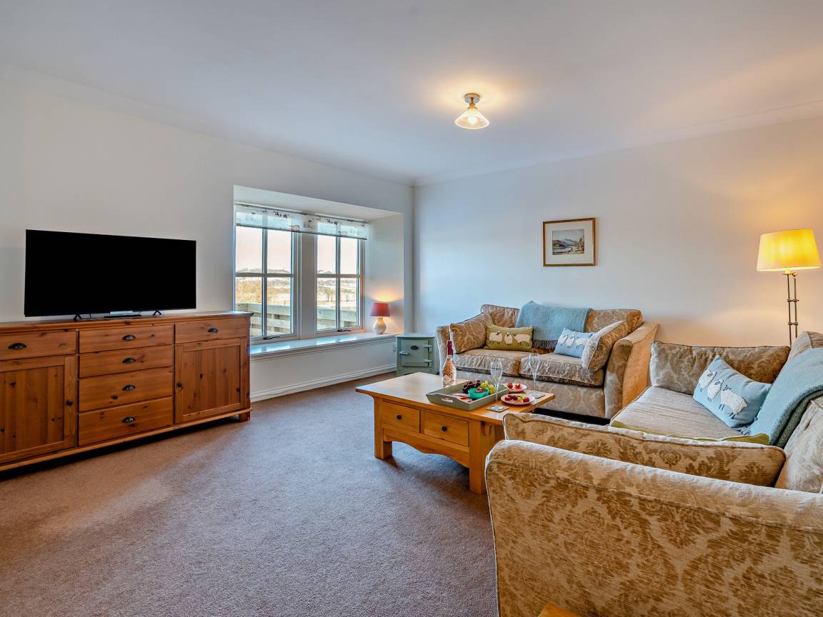 Landhaus ∙ 2 Schlafzimmer ∙ 4 Gäste - Biggar
