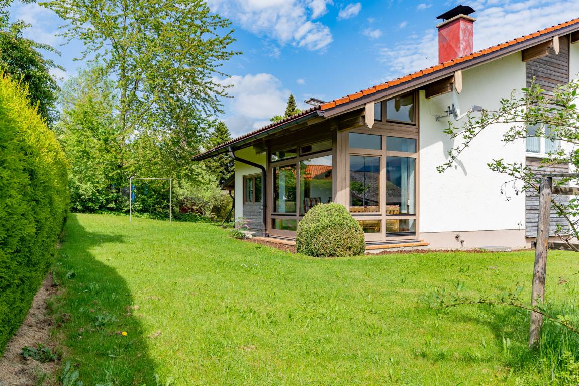 150 M² House ∙ 4 Bedrooms ∙ 8 Guests - Kempten