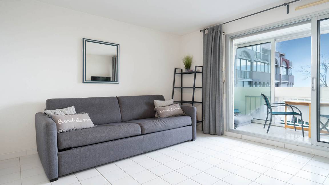 22 M² Apartment ∙ 1 Bedroom ∙ 4 Guests - Vias
