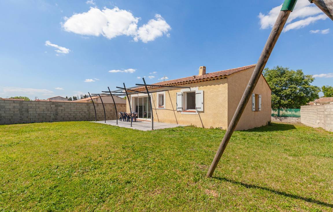 100 M² Maison De Vacances ∙ 3 Chambres ∙ 6 Personnes - Cavaillon