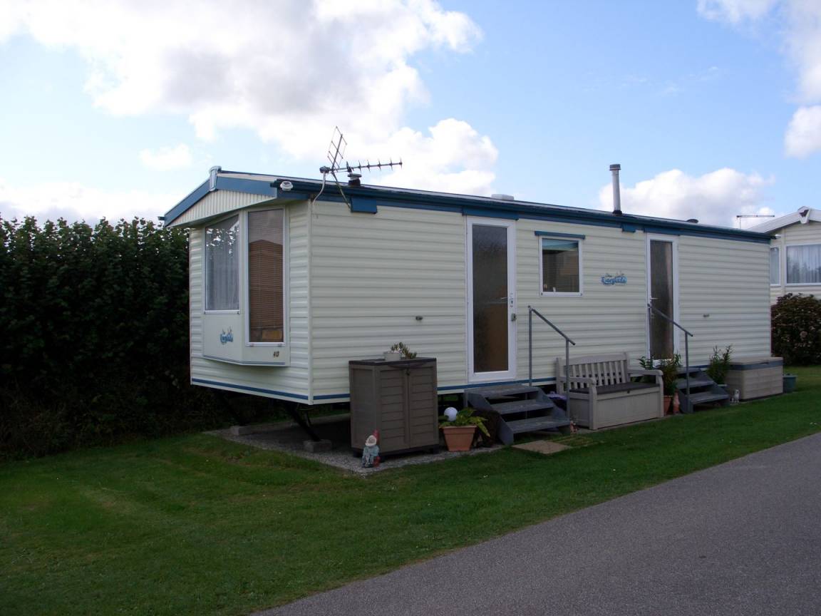 2810 M² Caravan ∙ 2 Bedrooms ∙ 4 Guests - Polperro