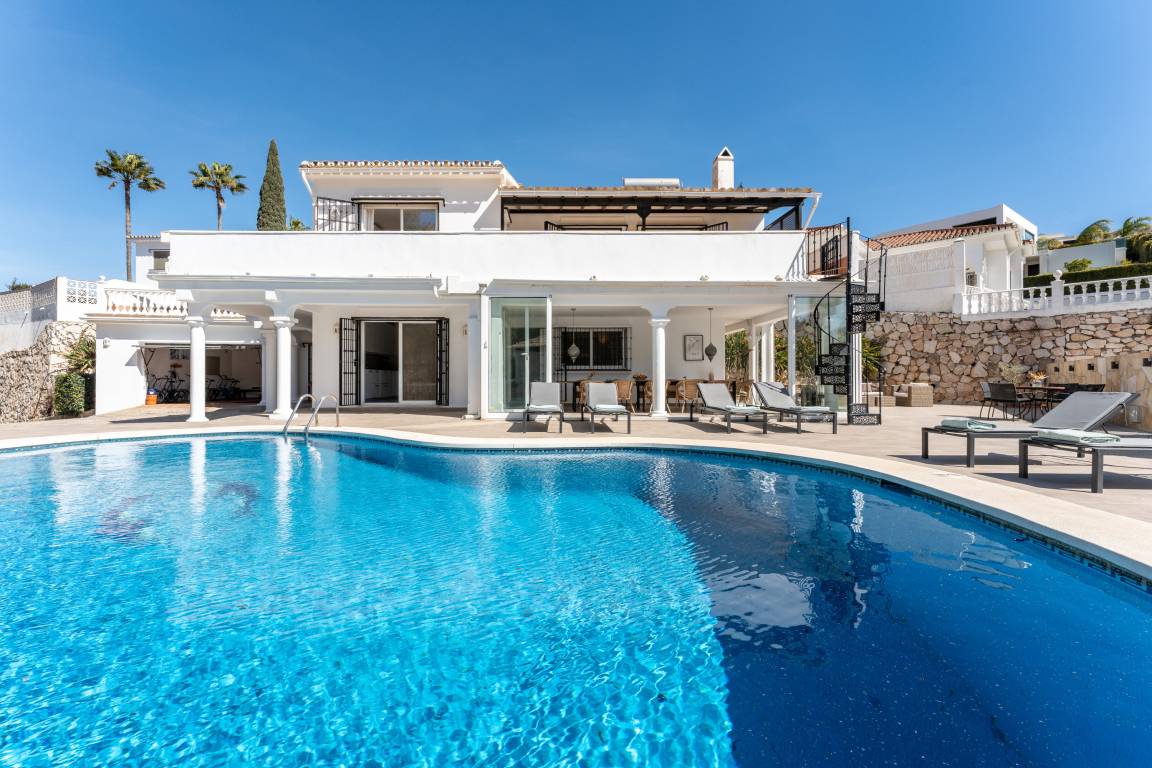 240 M² Ferienhaus ∙ 6 Schlafzimmer ∙ 12 Gäste - La Cala de Mijas