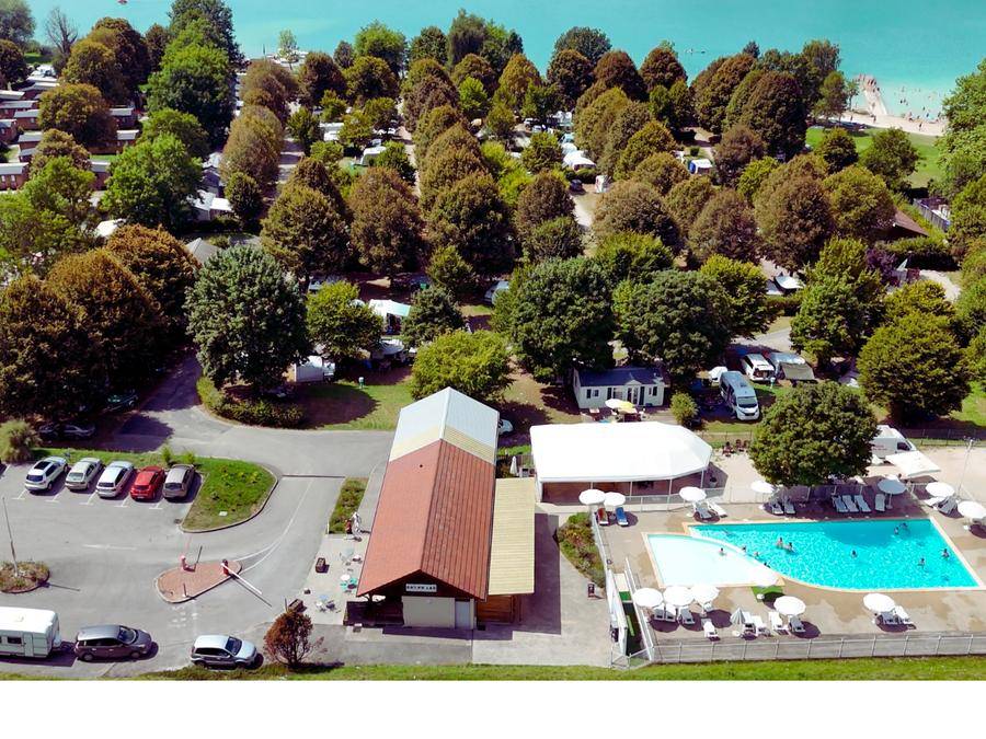 30 M² Caravan ∙ 2 Bedrooms ∙ 5 Guests - Pont-de-Poitte