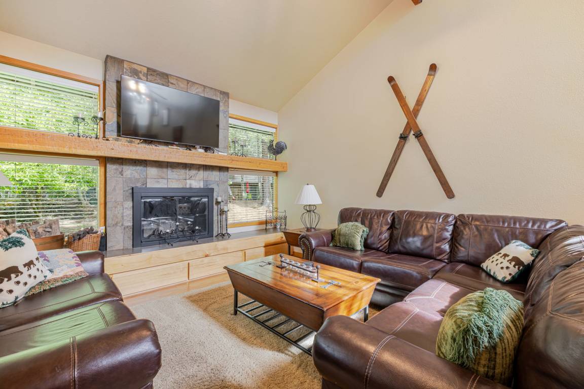 136 M² Condo ∙ 3 Bedrooms ∙ 8 Guests - Oregon
