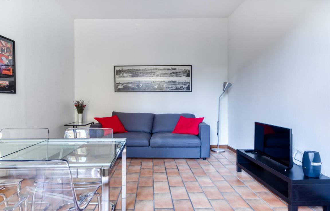 90 M² Apartment ∙ 2 Bedrooms ∙ 6 Guests - Bolonia